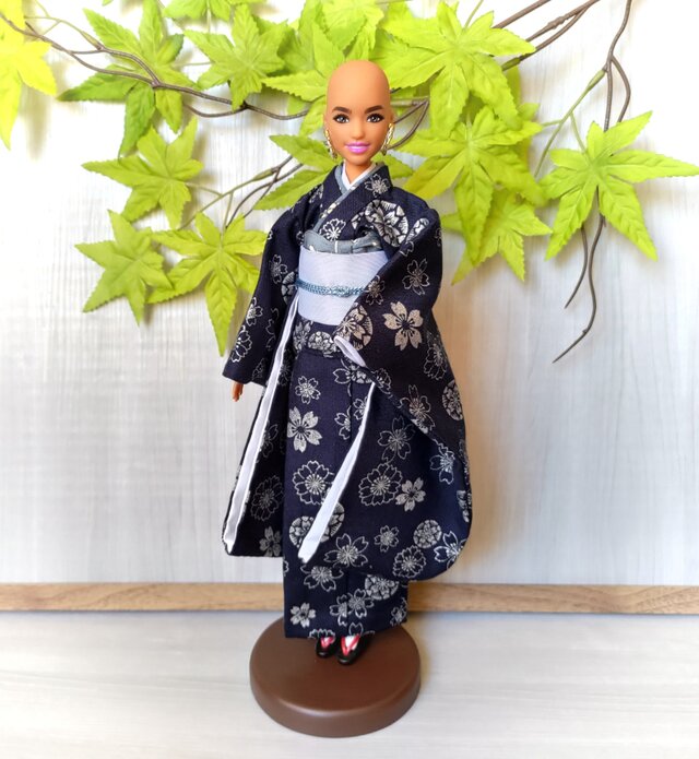 「銀ノ花紋」28～30cmドール振袖着物 | iichi ハンドメイド・クラフト作品・手仕事品の通販