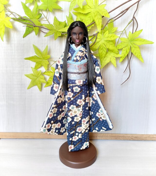 「梅花は冬夜に咲いて…」28～30cmドール振袖着物 | iichi ハンドメイド・クラフト作品・手仕事品の通販