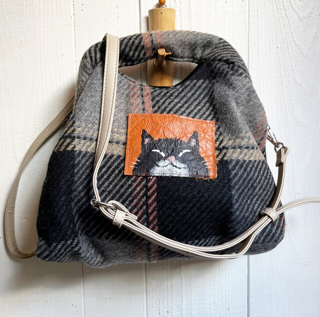 黒猫がま口バッグ（2WAY) | iichi ハンドメイド・クラフト作品・手仕事品の通販