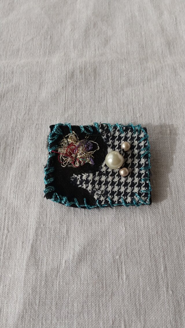 hagireブローチNo.38 | iichi ハンドメイド・クラフト作品・手仕事品の通販