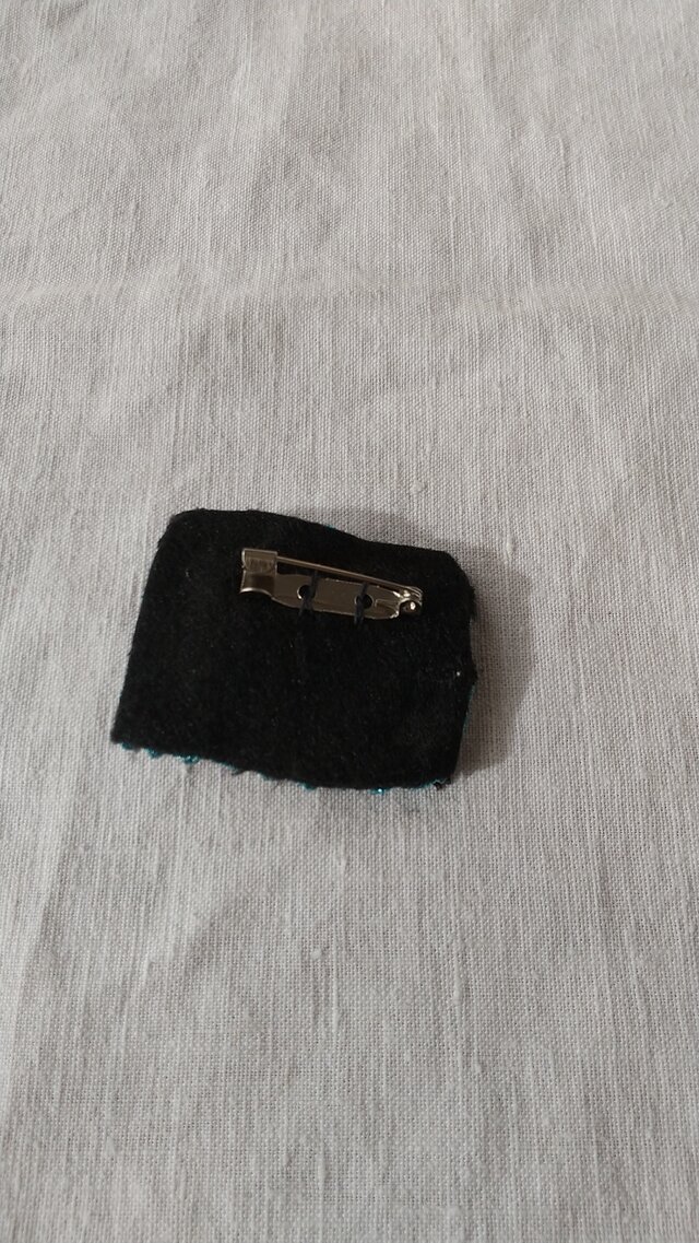 hagireブローチNo.38 | iichi ハンドメイド・クラフト作品・手仕事品の通販