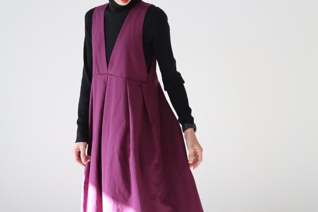 【SM・ML】後ろ姿が可愛いバックボタン ジャンパースカート【ボルドー】 | iichi 日々の暮らしを心地よくするハンドメイドやアンティークのマーケットプレイス