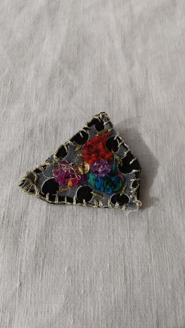 hagireブローチNo.41 | iichi ハンドメイド・クラフト作品・手仕事品の通販