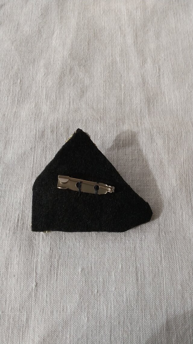 hagireブローチNo.41 | iichi ハンドメイド・クラフト作品・手仕事品の通販