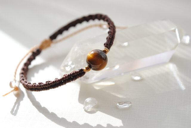 イエロータイガーアイブレスレット＊10㎜ | iichi 日々の暮らしを心地よくするハンドメイドやアンティークのマーケットプレイス