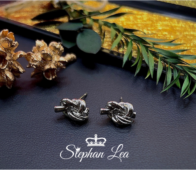 Stephan Lea 男女兼用 アレルギー対応 〜シルバー縄結びリングピアス | iichi ハンドメイド・クラフト作品・手仕事品の通販