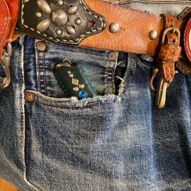 ライターカバーtype-3カスタム（青×ターコイズブルー・スタッズver.） | iichi ハンドメイド・クラフト作品・手仕事品の通販