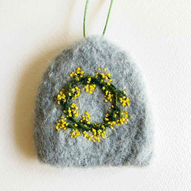 鍵のセーター mimosa keycase glay | iichi ハンドメイド・クラフト作品・手仕事品の通販