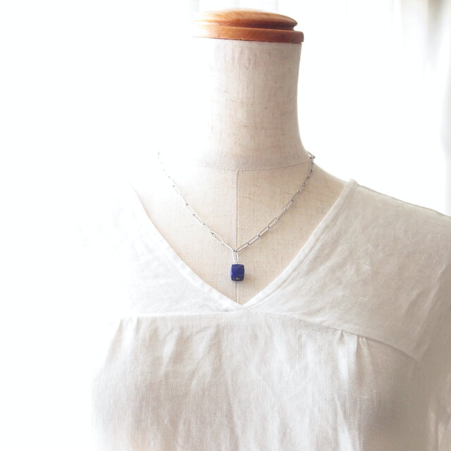 Oval Chain Pendant -blue cube- | iichi ハンドメイド・クラフト作品・手仕事品の通販