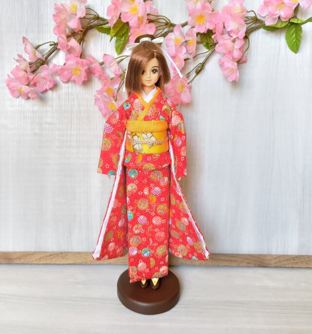 「ころころ手鞠…赤」27cmドール振袖着物 | iichi ハンドメイド・クラフト作品・手仕事品の通販