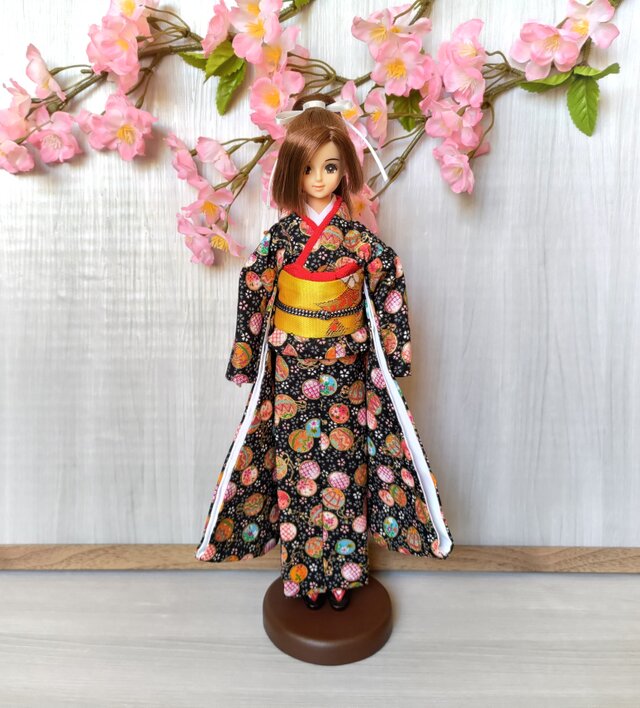 「ころころ手鞠…黒」27cmドール振袖着物 | iichi ハンドメイド・クラフト作品・手仕事品の通販
