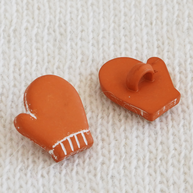 (3個) 15mm 手袋のボタン フランス製 テラコッタ ＊ 子ども服 ミトン 冬 | iichi ハンドメイド・クラフト作品・手仕事品の通販