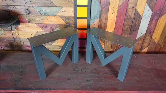 マットグレーでアイアンな極太鉄脚♪ 50×400×350mm M型 2脚ver. ローテーブル | iichi ハンドメイド・クラフト作品・手仕事品の通販