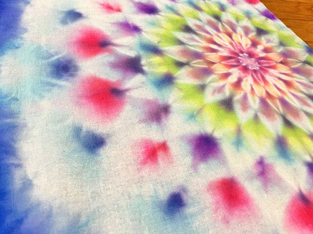 タイダイ染め ゆったりワンピース 深みのある紺藍色に幻想的な大曼荼羅 Hippies Dye最新作 HD18-50 | iichi ハンドメイド・クラフト作品・手仕事品の通販