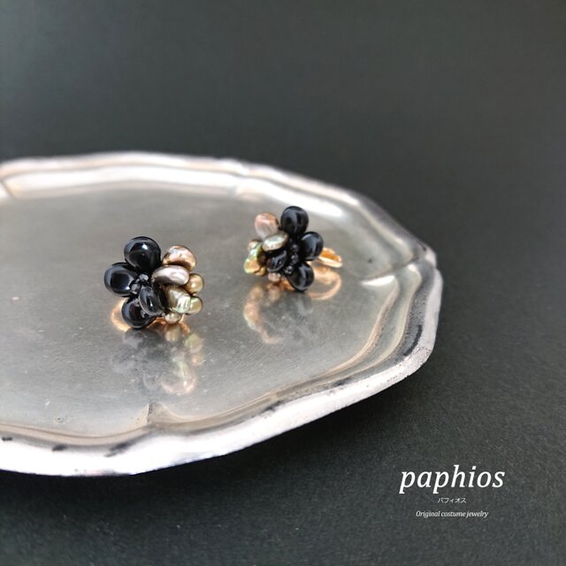 blackchic flower | iichi ハンドメイド・クラフト作品・手仕事品の通販