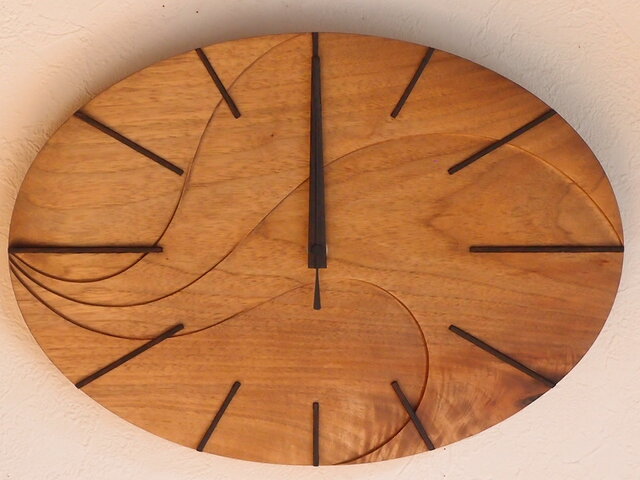 無垢の木の電波掛け時計 くるみ 0024 | iichi ハンドメイド・クラフト作品・手仕事品の通販
