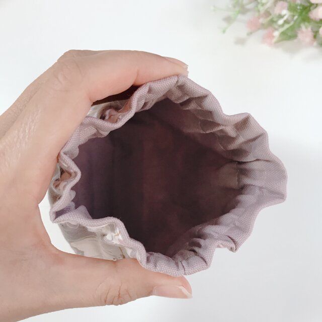 cotton flower fabric くすみパープル系 三角マチのバネ口ポーチ 12cm | iichi ハンドメイド・クラフト作品・手仕事品の通販