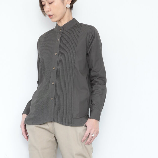 Pintuck band collar shirt / charcoal | iichi ハンドメイド・クラフト作品・手仕事品の通販