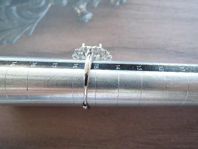 （1273）再販です！超美品！8mmぷっくりラウンドカボション♡ブラックカラーアンバー♡スムースタイプ。・。・(^^♪ | iichi 日々の暮らしを心地よくするハンドメイドやアンティークの ...