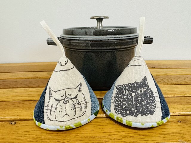 三角鍋つかみ★staub ストウブ ホーロー鍋★ミトン 鍋つかみ ネコ 猫 ねこ cat | iichi ハンドメイド・クラフト作品・手仕事品の通販