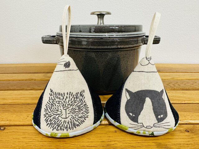 三角鍋つかみ★staub ストウブ ホーロー鍋★ミトン 鍋つかみ ネコ 猫 ねこ cat | iichi ハンドメイド・クラフト作品・手仕事品の通販