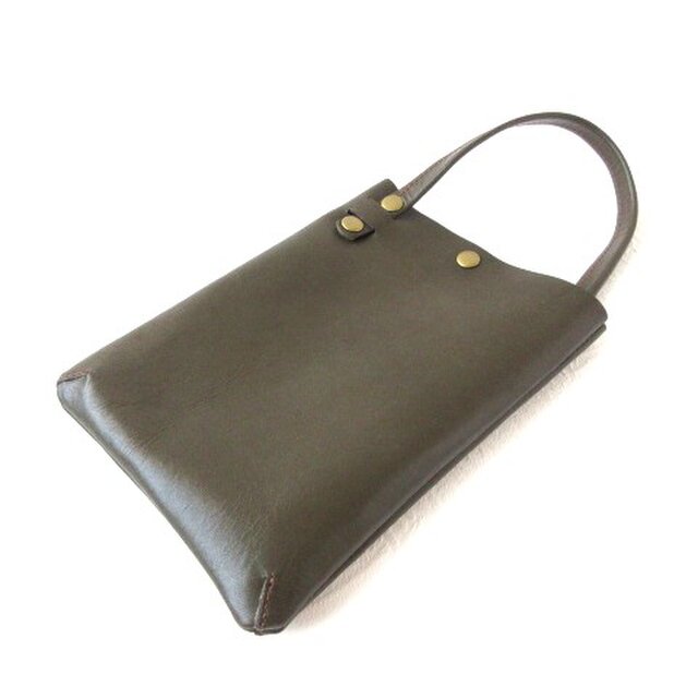 《牛革》2WAY～スリムサコッシュ・ダークグリーン・スムースレザー・018 | iichi ハンドメイド・クラフト作品・手仕事品の通販