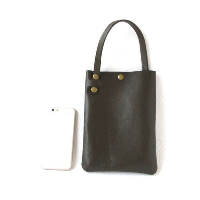 《牛革》2WAY～スリムサコッシュ・ダークグリーン・スムースレザー・018 | iichi ハンドメイド・クラフト作品・手仕事品の通販