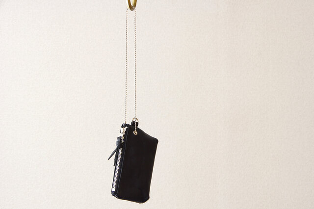 《LIONA》キーポーチ ネイビー | iichi ハンドメイド・クラフト作品・手仕事品の通販