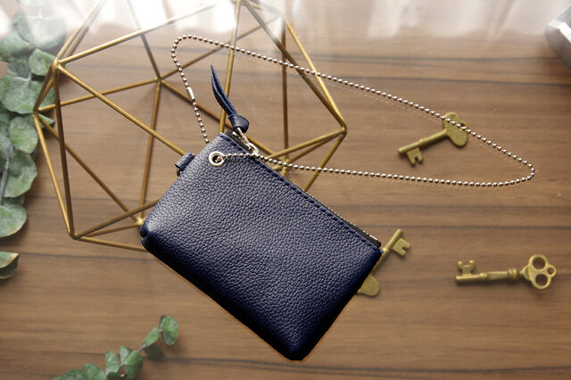 《LIONA》キーポーチ ネイビー | iichi ハンドメイド・クラフト作品・手仕事品の通販
