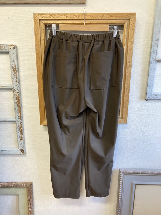 履き心地抜群ストレッチ ️前タックのストレッチパンツ 茶色（サイズフリーL〜L L） | iichi ハンドメイド・クラフト作品・手仕事品の通販