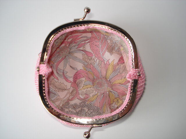 Beaded Purse --Fresh Pink-- | iichi ハンドメイド・クラフト作品・手仕事品の通販
