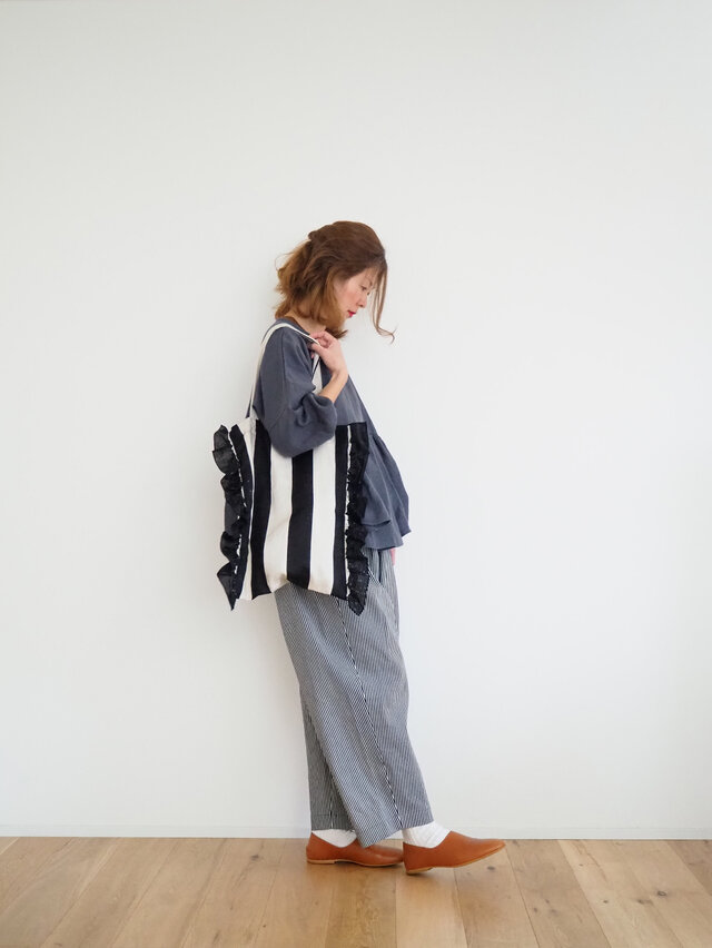 French linen canvas gather blouse MID GRAY | iichi ハンドメイド・クラフト作品・手仕事品の通販