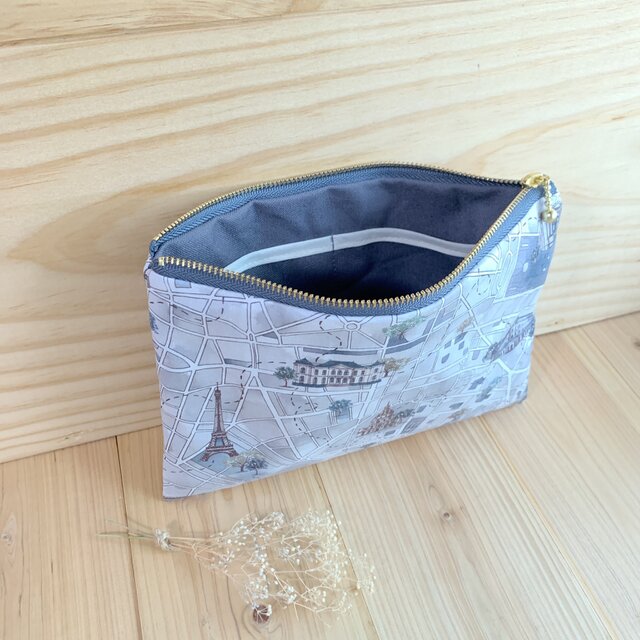 1点もの リバティ フラットポーチ 20センチファスナー ゴールド ＜Rue de Paris＞(ルー・ドゥ・パリス) | iichi ハンドメイド・クラフト作品・手仕事品の通販