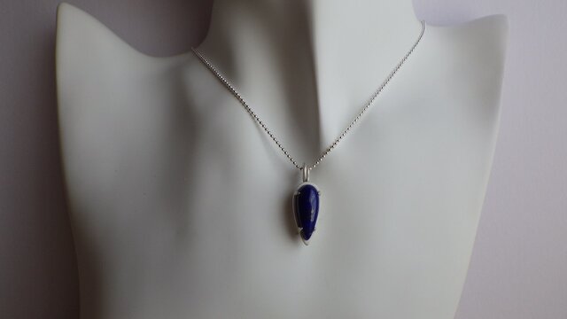 狐のペンダント | iichi ハンドメイド・クラフト作品・手仕事品の通販