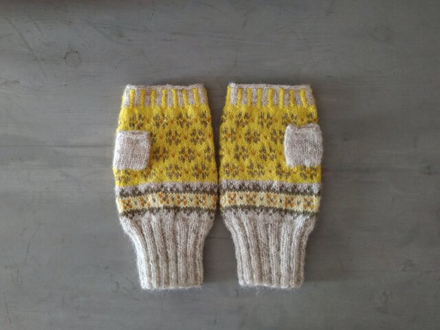 フェアアイルウォーマー＊infiorata-s・mimosa yellow＊ | iichi 日々の暮らしを心地よくするハンドメイドやアンティークのマーケットプレイス