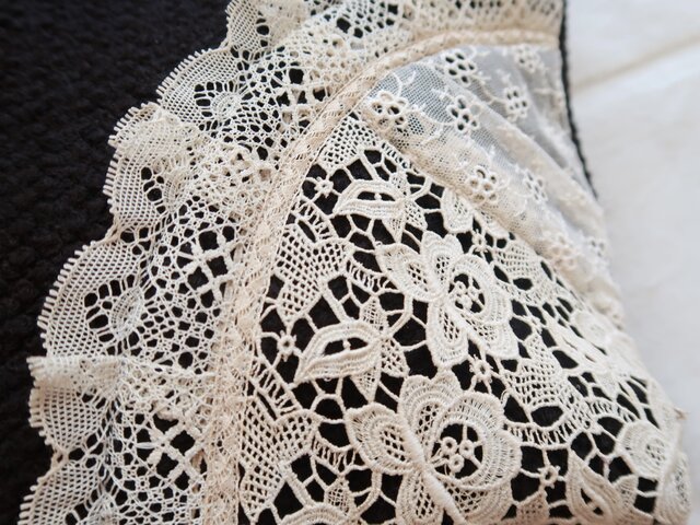 アンティークレースのトートバッグ（black×ecru） | iichi ハンドメイド・クラフト作品・手仕事品の通販