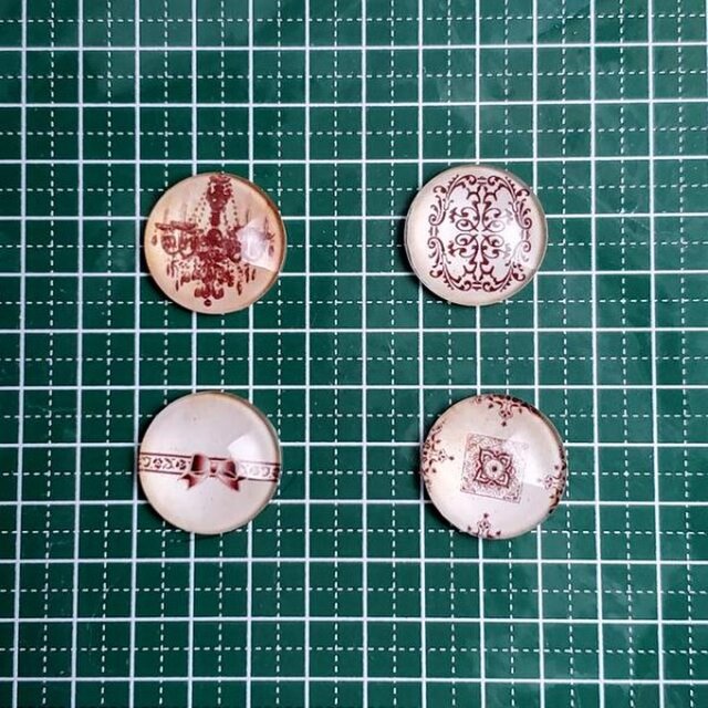 アラベスク模様(5) ガラスカボション 25mm アンティーク調 ハンドメイド サイズ/25mm | iichi ハンドメイド・クラフト作品・手仕事品の通販