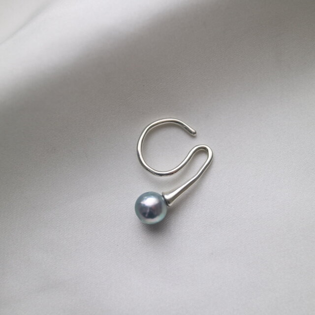 Peep pearl ear cuff #2 | iichi 日々の暮らしを心地よくするハンドメイドやアンティークのマーケットプレイス