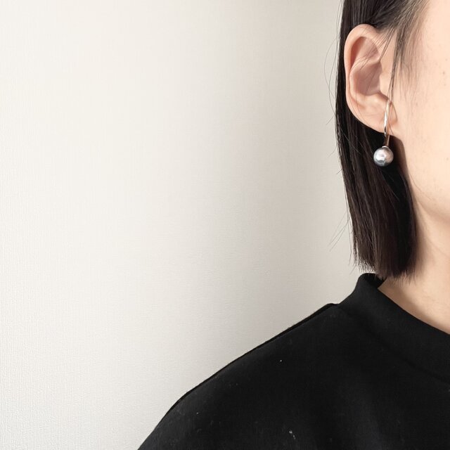 Peep pearl ear cuff #2 | iichi 日々の暮らしを心地よくするハンドメイドやアンティークのマーケットプレイス