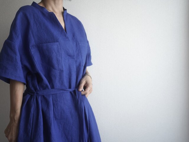 リネンV開き半袖ワンピース ️ブルー No.230 | iichi ハンドメイド・クラフト作品・手仕事品の通販