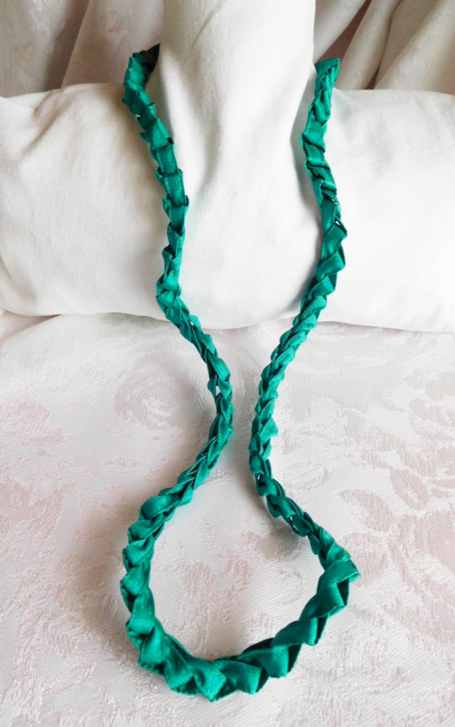 布玉より軽いネックレス エメラルドグリーン アレンジいろいろ100cm | iichi ハンドメイド・クラフト作品・手仕事品の通販