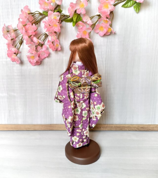 「梅花は夢見に咲いて…」22cmドール振袖着物 | iichi ハンドメイド・クラフト作品・手仕事品の通販