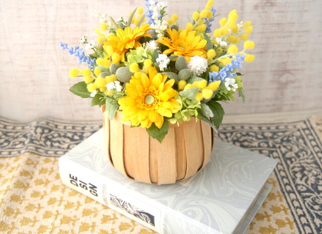ミモザとガーベラのアレンジメント -Artificial flower- | iichi ハンドメイド・クラフト作品・手仕事品の通販