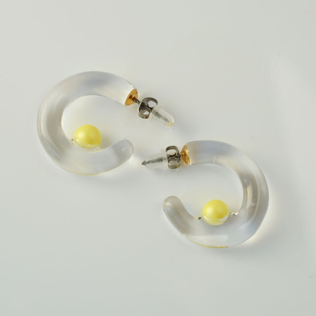 PIERCE(mimosa yellow) | iichi ハンドメイド・クラフト作品・手仕事品の通販