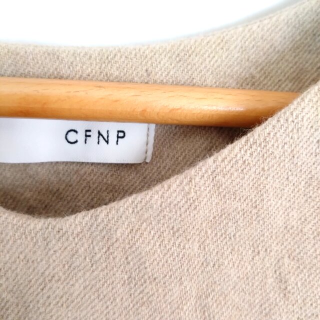 あまく柔らかく織ったリネンのベスト 前後2way 丸衿とVネック リネン100％ | iichi ハンドメイド・クラフト作品・手仕事品の通販