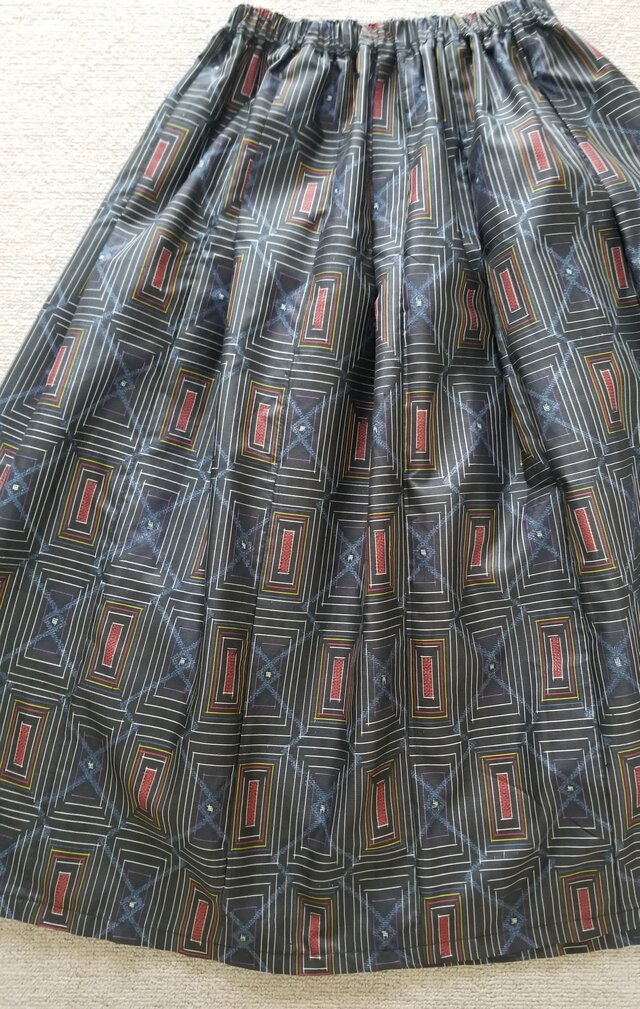 大島紬リメイク 裏地付きギャザースカート | iichi ハンドメイド・クラフト作品・手仕事品の通販