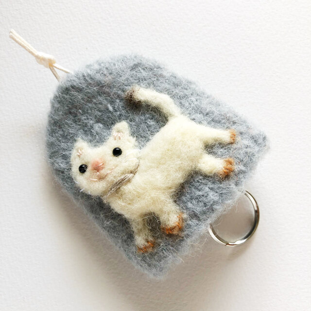 鍵のセーター keycase おさんぽネコちゃん glay | iichi ハンドメイド・クラフト作品・手仕事品の通販