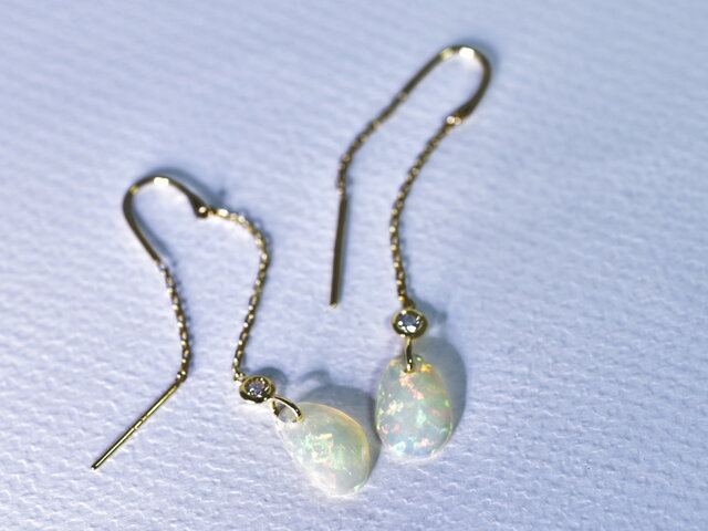 opal × diamond / K18YG American Pierce 【Corremte/コレンテ】 | iichi 日々の暮らしを心地よくするハンドメイドやアンティークのマーケットプレイス
