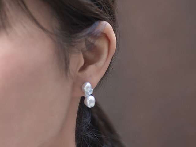 Akoya pearl / K14WG Pierce 【Studs pierce】 | iichi 日々の暮らしを心地よくするハンドメイドやアンティークのマーケットプレイス