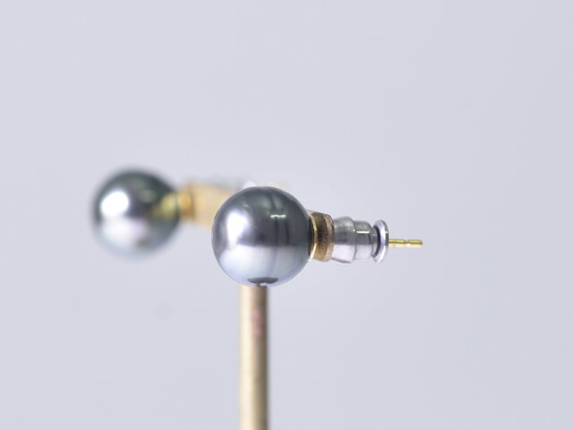 BlackPearl / k18YG Pierce 【Studs pierce】 | iichi ハンドメイド・クラフト作品・手仕事品の通販
